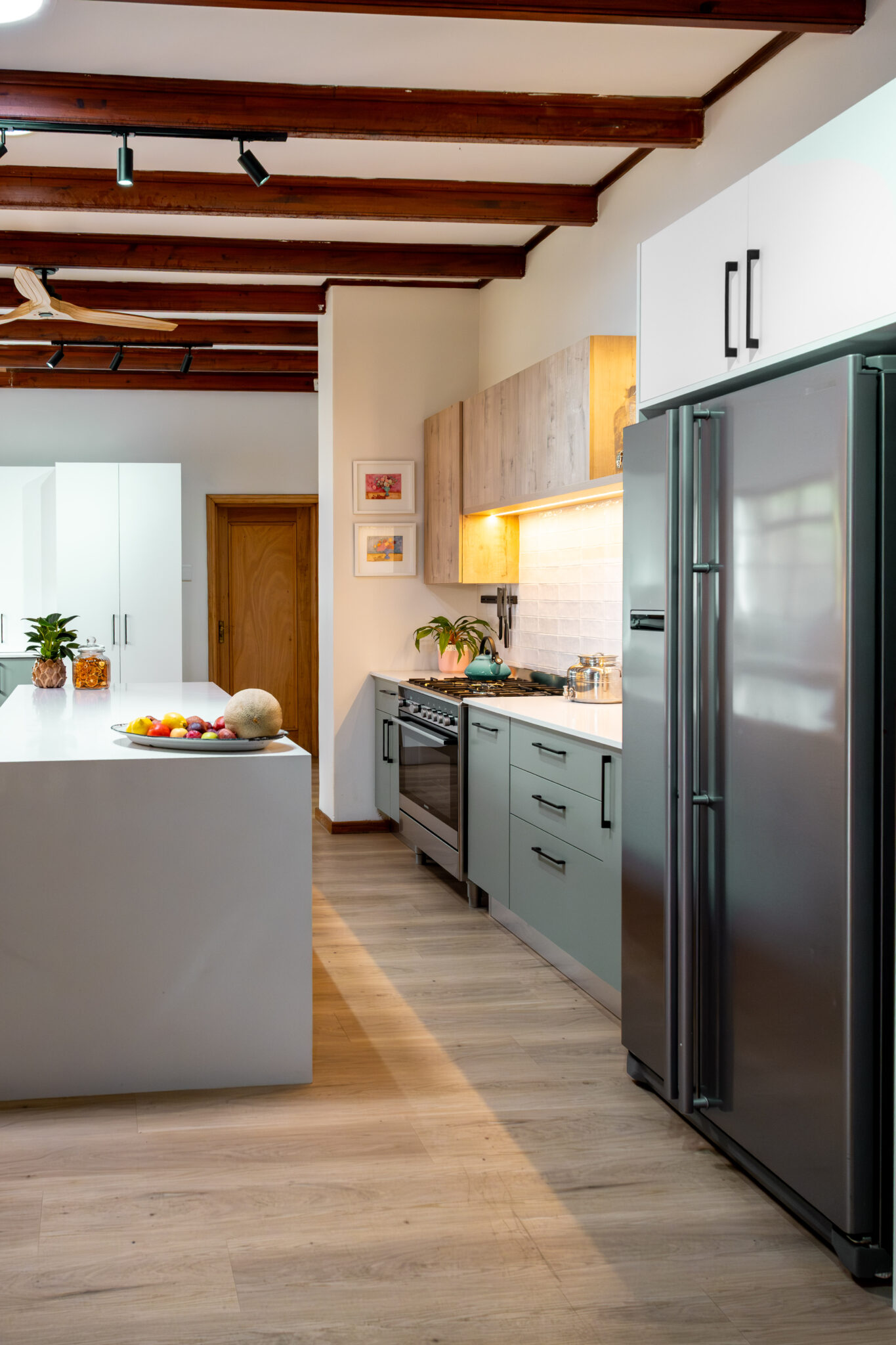 Funky Ouma | Easylife Kitchens